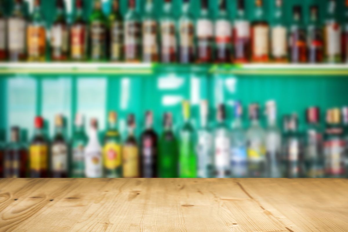 NW Alcohol License Suspended - Supermarket News